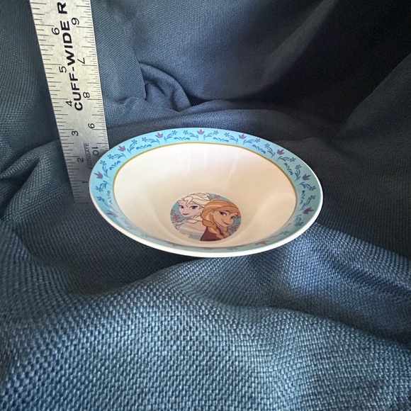Disney | Dining | Disney Frozen Elsa And Anna Cereal Bowl 7 | Poshmark